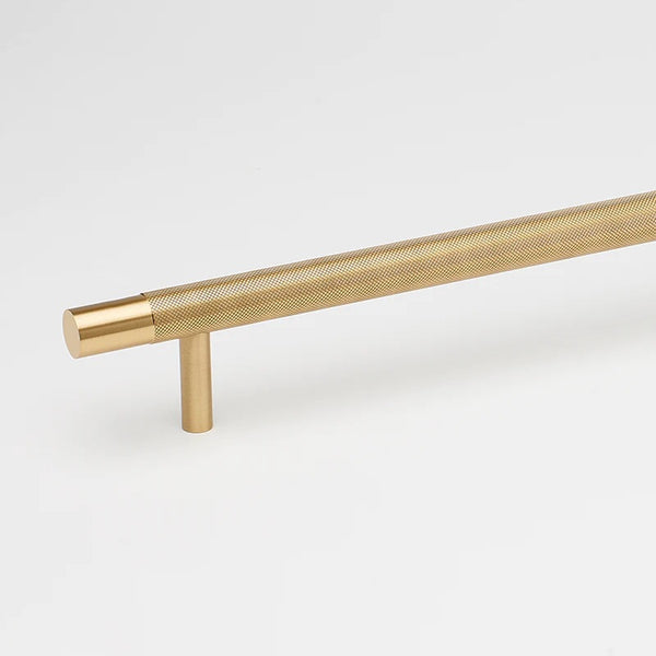 Lo&Co Kintore Pull Handle | Brass - The Kitchen Hub